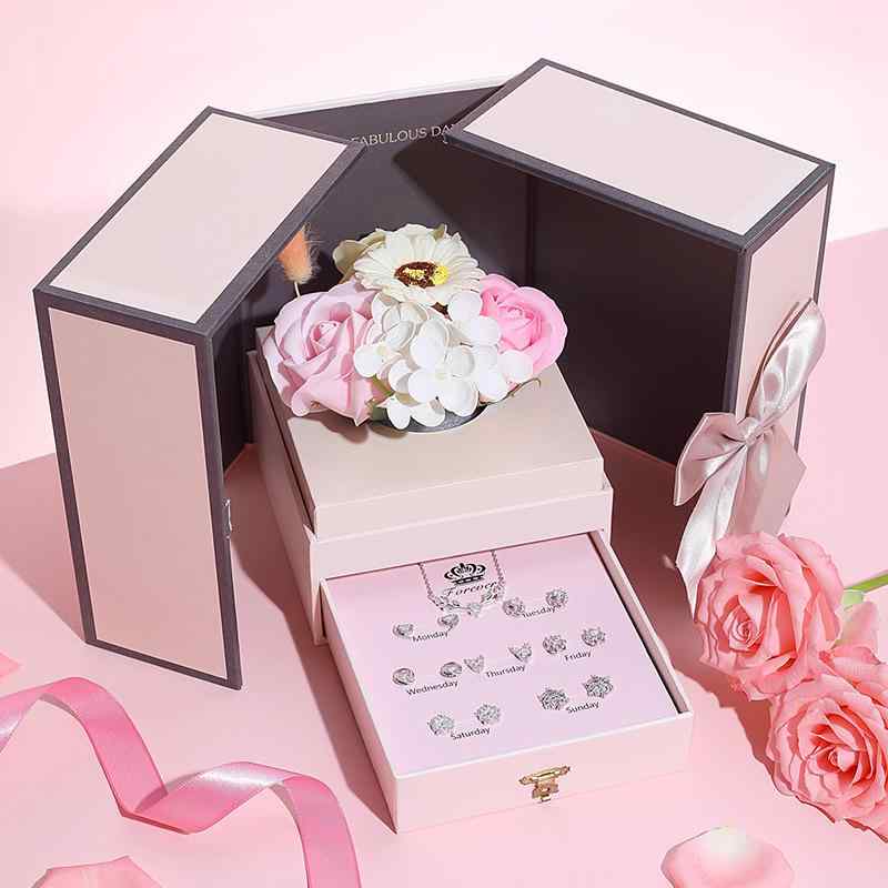 ・素材: シルバー・素材純度: 925シルバー・形状: 動物/生肖・流行要素: スノーフレーク, 宇宙・スタイル: フレッシュ・スタイル分類: 爽やかスイート・商品カテゴリ: イヤリング・流行要素分類: 自然