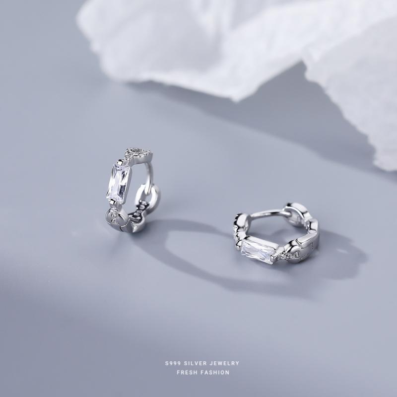 ・素材: シルバー・色: ホワイトゴールド・純度: 純銀・形状: 幾何型・加工: ジルコン石鑲嵌・対象: 女性