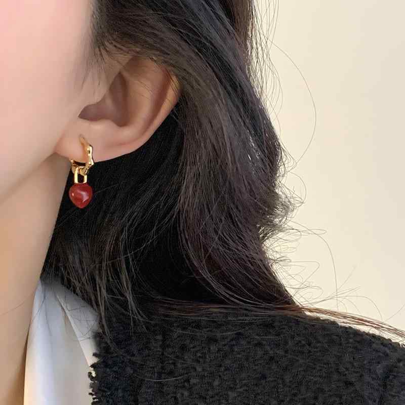 ・素材: 混合素材・加工: メッキ・形状: ハート形・色: 赤, 茶色, 黒・スタイル: 高級感・スタイル分類: ファッション通勤・対象: 女性用