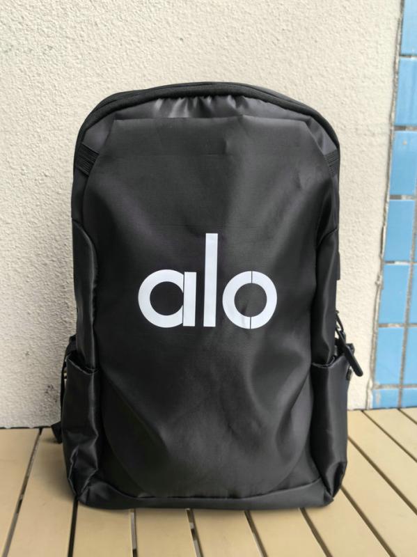 ・色: ブラック・素材: ポリエステル・スタイル: ストリート・容量: 20-35L・機能: USBポート・収納PCサイズ: 27.94cm・パターン: 無地・裏地: ポリエステル・流行要素: アルファベット