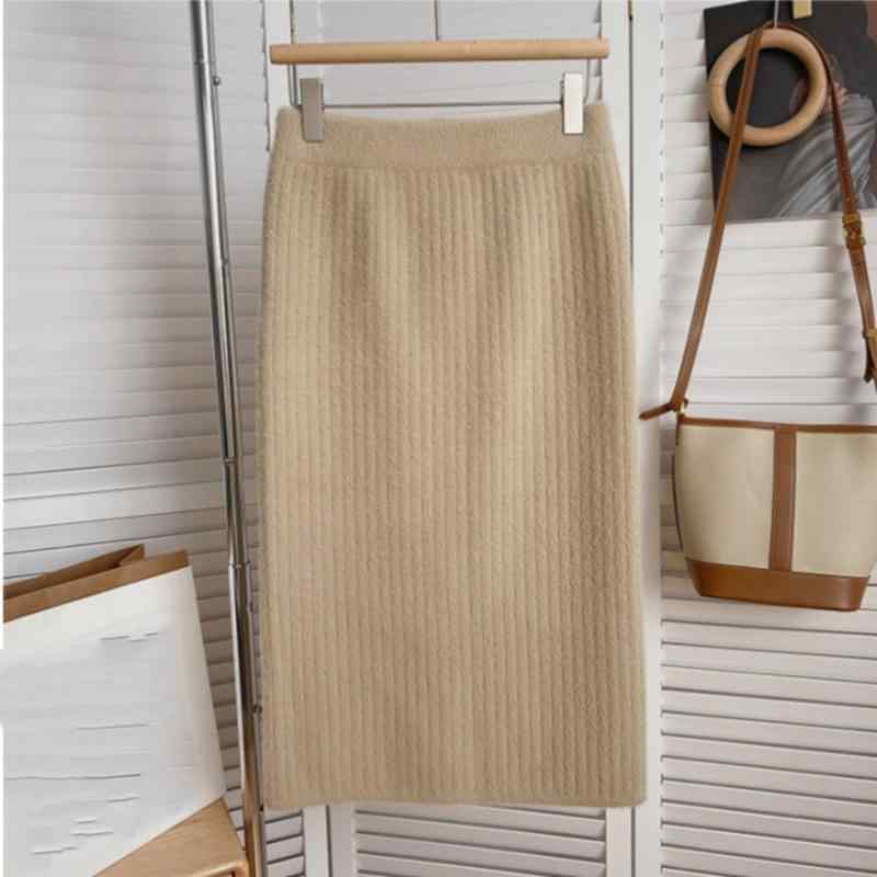 ・加工: パッチワーク/ステッチ・生地: ポリエステル・主生地成分: ポリエステル・スカート型: Aライン・丈: ミドル・色: ブラック,カーキ,アプリコット,ブラウン・サイズ: フリーサイズ・スタイル: 韓系カジュアル・ポリエステル含有率...