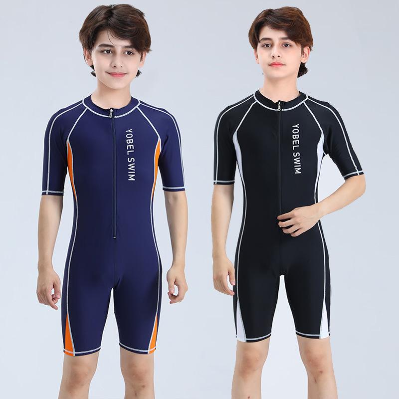 ・スタイル: ワンピース水着・性別: 男性・対象年齢: 子供・素材: ナイロン82%・用途: スイミング・カラー: ブラック×ホワイト, ネイビー×オレンジ・サイズ: XL,XXL,XXXL,4XL,5XL・袖丈: 半袖