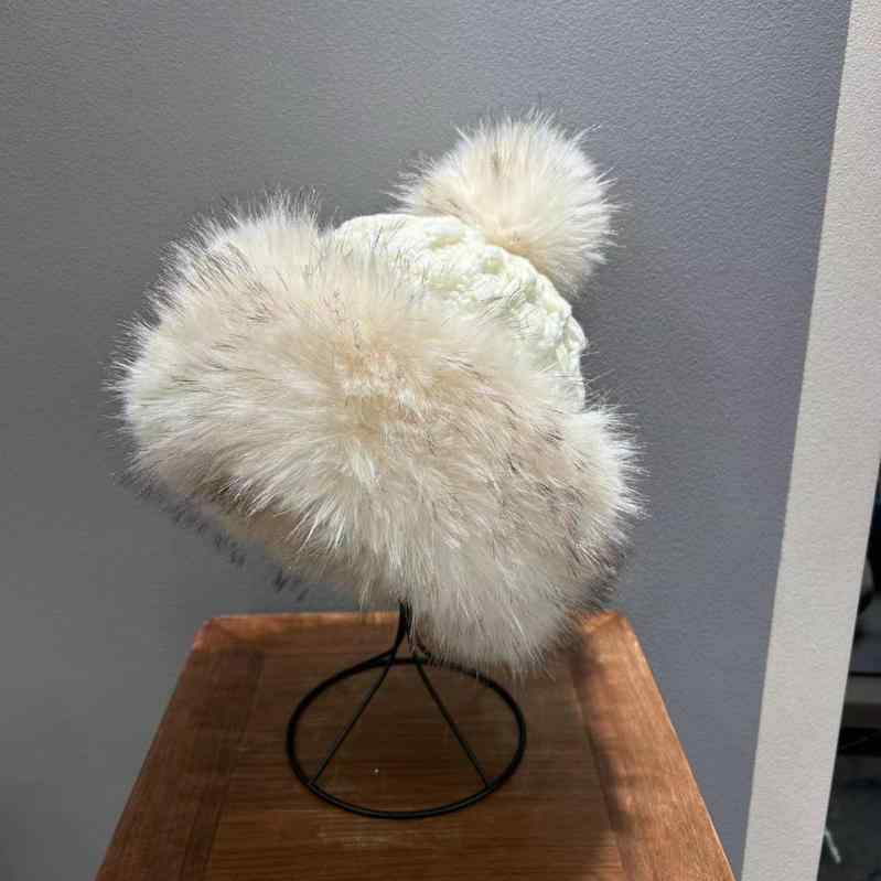 ・カラー: 赤,ベージュ,黒,白・サイズ: フリーサイズ・素材: アクリル 81%-95%・機能: 通気性,保温性・帽頂形状: 丸頂・帽檐形状: 広いつば・加工: ニット