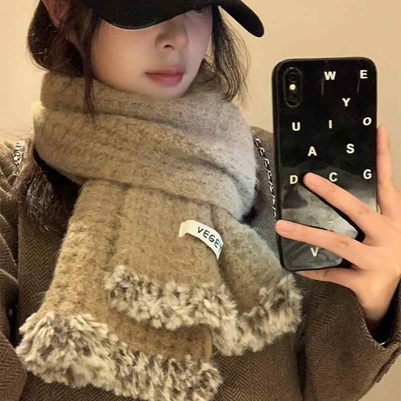 ・スタイル: 中長・色: カーキ・素材: ポリエステル・加工: 経編・サイズ: 19×150cm・機能: 保温