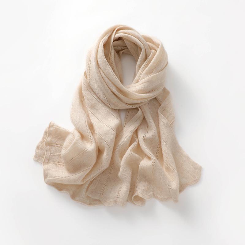 ・素材: カシミヤ・主素材含有率: 100%・カラー: ベージュ,ライトグレー,パープル,フラワーパープル・サイズ: 180cm×45cm・機能: 発熱,保温・スタイル: 中長・流行要素: チェック・編み方: 経編・加工: ニット,ジャカー...