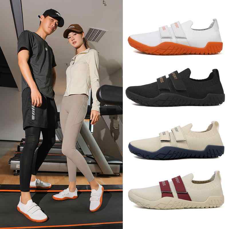 ・着脱方式: マジックテープ・機能: 通気性,軽量性,防滑性,耐摩耗性・厚み: 普通厚・裏地素材: メッシュ・適した場所: プラスチック,フロア,トラック,ハードグラウンド,道路・対象年齢: 成人・対象性別: ユニセックス・パターン: 無地...