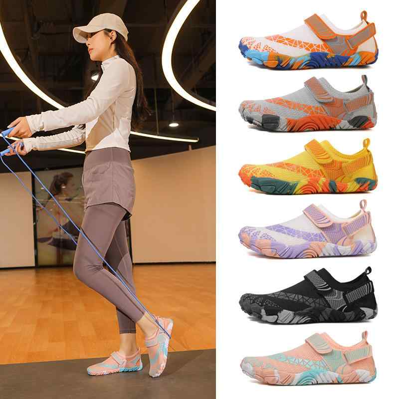 ・着用方法: ホック・機能: 通気性,軽量,防滑,フィット性・厚み: 薄手・内側素材: メッシュ・適した場所: プラスチック,フロア,屋外,雪地,トラック,硬地,土場,天然芝,人造芝,山岳,道路・対象年齢: 成人・対象性別: ユニセックス・...