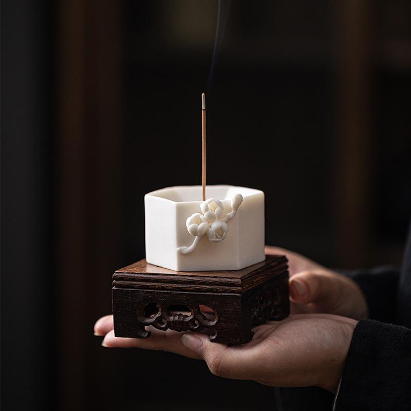 ・素材: セラミック・スタイル: シンプルモダン・加工: 手作業・カラー: ホワイト梅花,ホワイト桃花,ピンク梅花,ブルー桃花,ホワイト梅花+木底座,ホワイト桃花+木底座,ピンク梅花+木底座,ブルー桃+木底座