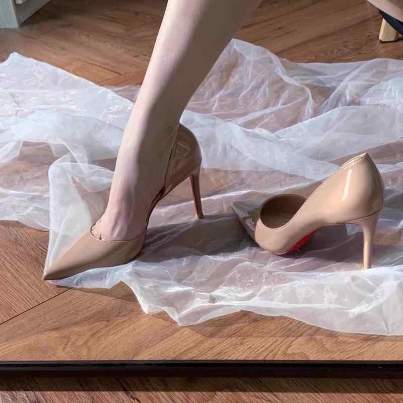 ・つま先形状: ポインテッド・アッパー素材: 合成皮革・スタイル: セクシー・対象性別: 女性・パターン: 単色・カラー: ブラック,ヌード,ワインレッド・ヒール高: 6cm,8cm,10cm,12cm・サイズ: 33,34,35,36,3...