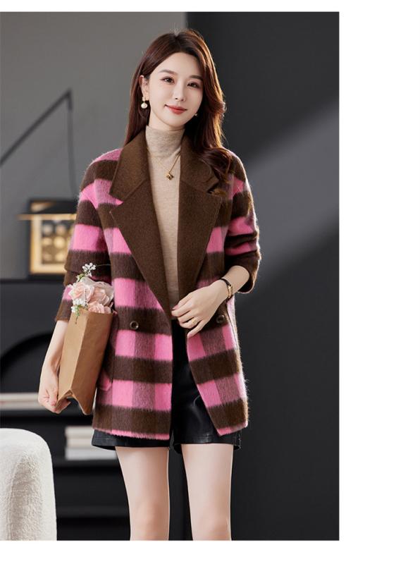 ・素材: ウール・カシミヤ含有率: 30%以下・ウール含有率: 80-90%・柄: 無地・厚み: 厚手・フィット: ルーズ・着丈: ロング (80-100cm)・襟型: スクエアネック・袖丈: ロングスリーブ・カラー: チェック、グレー・サ...