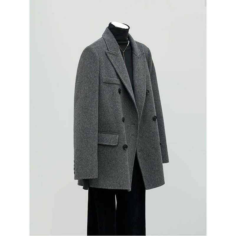 ・柄: 無地・主素材: ポリエステル・主素材含有率: 30%以下・カラー: グレー,白,黒・サイズ: S,M,L・着丈: 約40-50cm・シルエット: ストレート・袖丈: 長袖・襟型: 毛領・前立て: ダブルブレスト・袖型: 普通・厚み:...