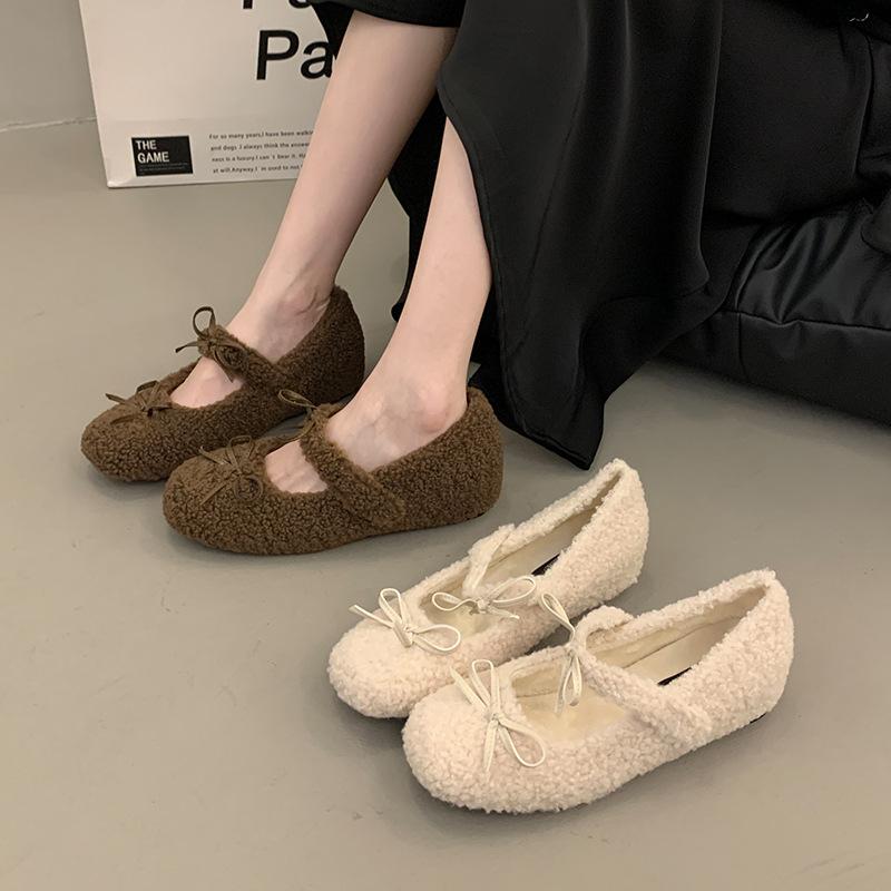 ・対象性別: 女性・カラー: ベージュ,ブラウン・サイズ: 35,36,37,38,39,40・アッパー素材: スエード・ソール素材: ゴム・ライニング素材: 合成毛・インソール素材: 合成毛・ヒール高: 1-3cm・柄: 無地・トゥ形状:...