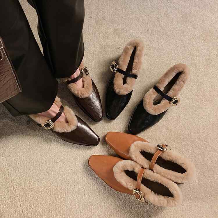 ・対象性別: 女性・かかと高さ: 低め（1-3cm）・柄: 無地・つま先形状: スクエア・ディテール: ステッチ・表面素材: 上質羊皮+本毛・スタイル: レトロ・靴底素材: 牛筋・内側素材: 合成毛・靴丈: ロートップ・かかと形状: チャン...