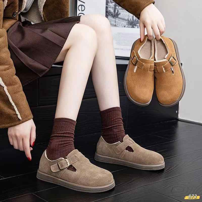 ・対象性別: 女性・色: ブラウン,サンド・サイズ: 35,36,37,38,39,40・ヒール高: フラット・柄: 無地・トゥ形状: ラウンドトゥ・アッパー素材: スエード・スタイル: カジュアル・アウトソール素材: ラバー・ライニング素...