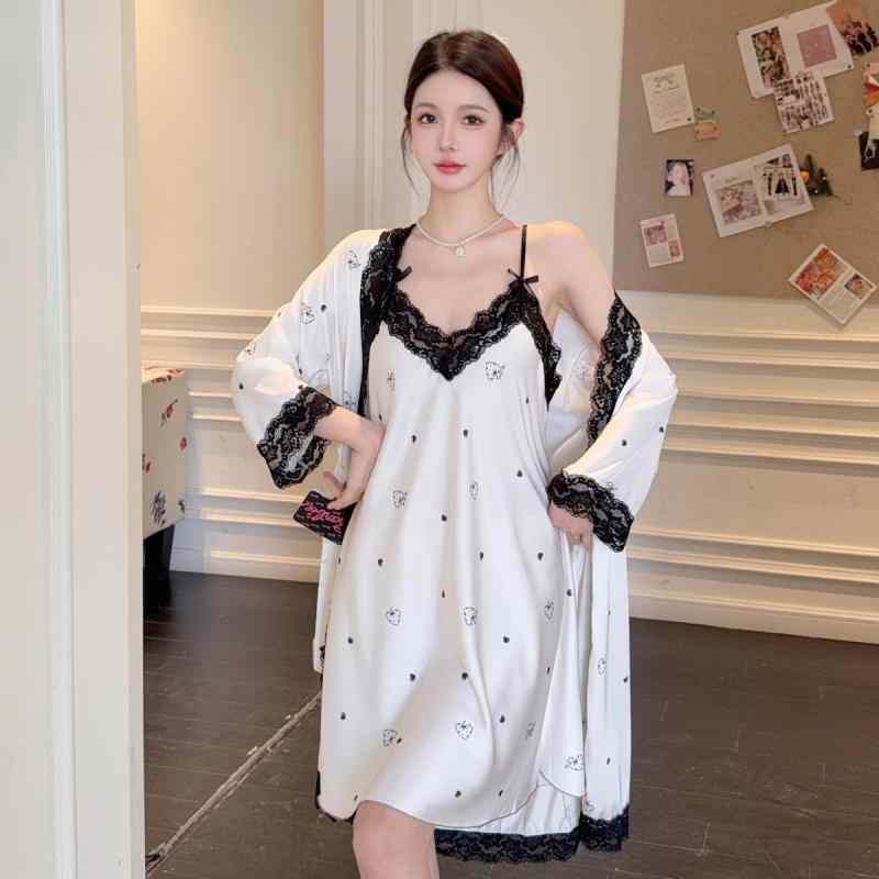 ・素材名: アイスシルク・主素材: ポリエステル・成分含量: 95%以上・スタイル: キャミソール・厚み: 薄手・生地重量: 121-140g/m²・襟型: Vネック・袖丈: 長袖・用途: ホーム・色柄: ブラックハートブラックベリー,ブラ...