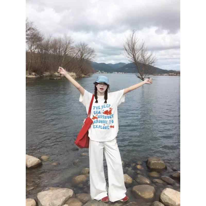 ・素材: コットン95%以上・袖丈: 短袖・加工: ノンアイロン・シルエット: ルーズ・着丈: ミディアム(50-65cm)・襟型: クルーネック・袖型: 通常袖・デザイン: プリント・色: ホワイト,アーモンド・サイズ: S,M,L,XL...