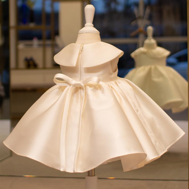 ・対象性別: 女・対象年齢: 3〜8歳・適合身長: 80cm,90cm,100cm,110cm,120cm,130cm・素材: コットン混紡・表地成分: ポリエステル20%・裏地成分: ポリエステル10%・安全基準: A類・スタイル: プリ...