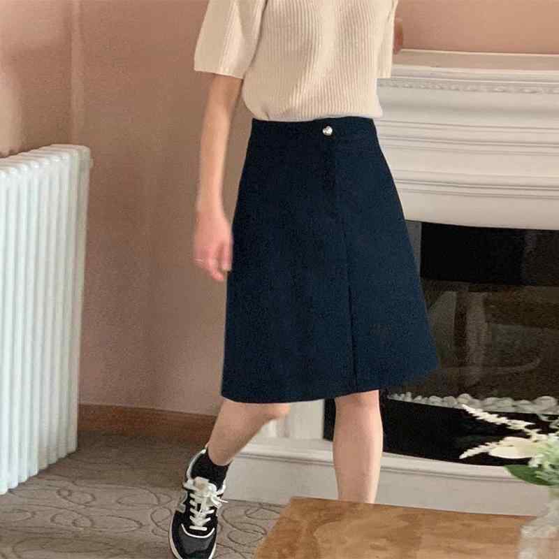 ・柄: 無地・加工: ピース・素材: ウール・主素材含有率: 95%以上・スカート型: Aライン・スカート丈: ミドル丈・ディテール: ポケット・色: ネイビー,グレー・サイズ: S,M,L・スタイル: 韓国風・ストレッチ: 微弾性