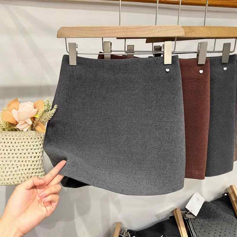 ・柄: 無地・加工: スプライス・素材: ポリエステル・主素材成分: ポリエステル・主素材含量: 90%-95%・スカート形状: ペンシル・スカート丈: ショート・カラー: グレー,赤,ブラウン,黒・サイズ: S,M,L,XL・スタイル: ...