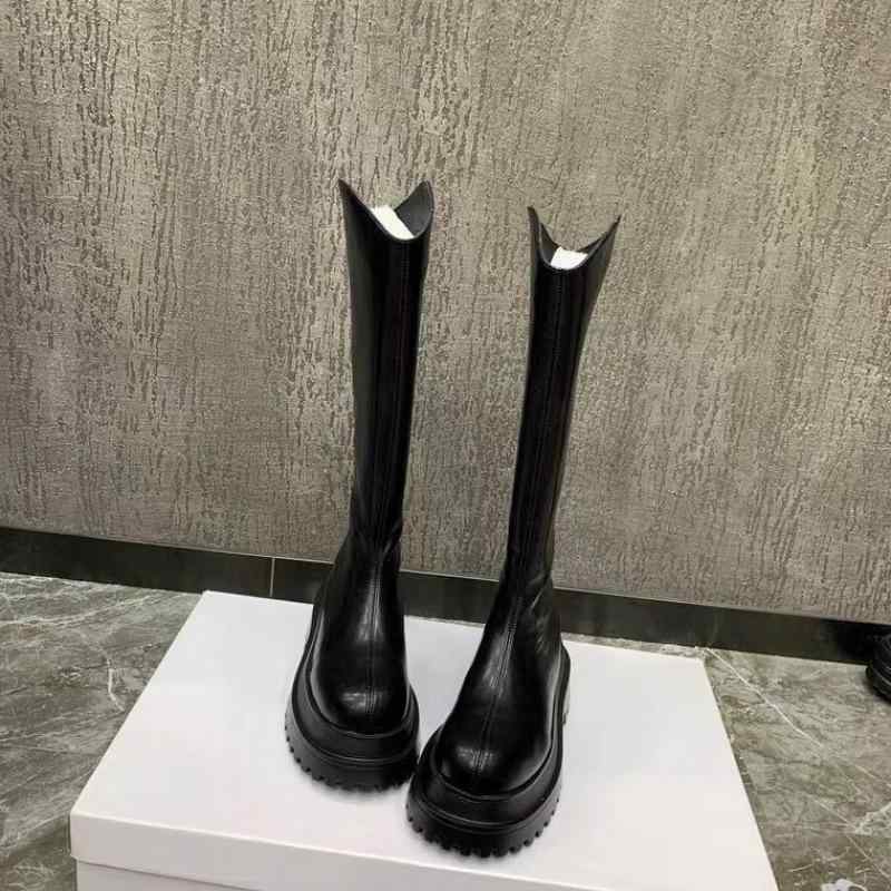 ・アッパー素材: 伸縮布・ソール素材: 発泡ゴム・対象性別: 女性・スタイル: シンプル・トゥ形状: ラウンドトゥ・ヒール形状: ウェッジヒール・ヒール高: 1-3cm・ブーツスタイル: 筒ブーツ・機能: 身長補正・筒高: ロング・厚み: ...