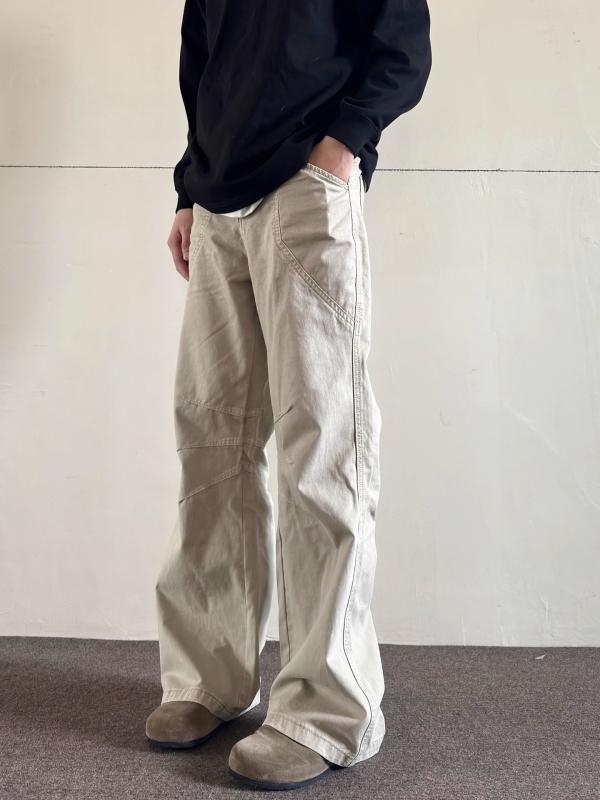 ・スタイル: ストリート・形状: ストレートパンツ・シルエット: ルーズ・丈: ロングパンツ・ウエスト位置: 中腰・前立て: ジッパー・厚み: 普通・適合季節: 春秋・素材: デニム・主素材成分: ポリエステル・主素材成分含量: 90%以上...