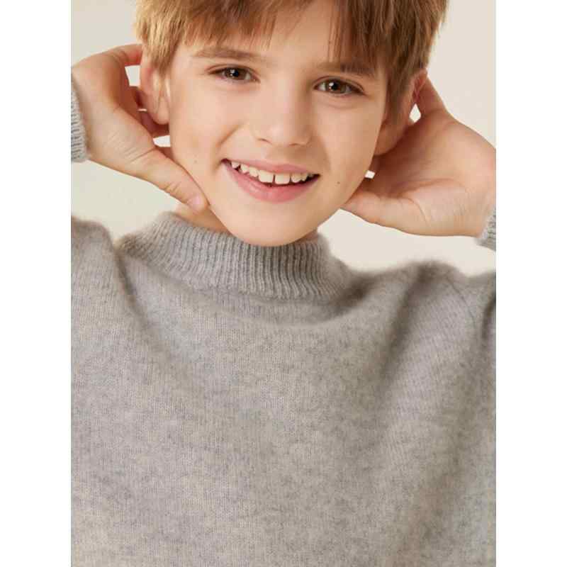 ・性別: 男性・スタイル: シンプル・対象年齢: 中大児(8歳以上、140cm以上)・毛糸太さ: 普通・厚み: 加厚・袖丈: 長袖・着用方法: プルオーバー・柄: 無地・素材: カシミア・安全基準: A類・襟型: 半ハイネック・フード: な...