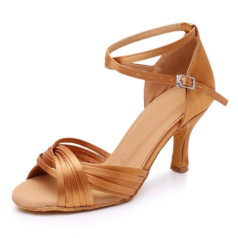 ・厚さ: 加厚・適用年齢: 成人・適用性別: 女性・靴底素材: スエード・機能: 通気,軽便,吸汗,衝撃吸収・用途: モダンダンス,ラテンダンス・シューズ上部素材: シルク・色: 肌色,赤・サイズ: 34,35,36,37,38,39,40...