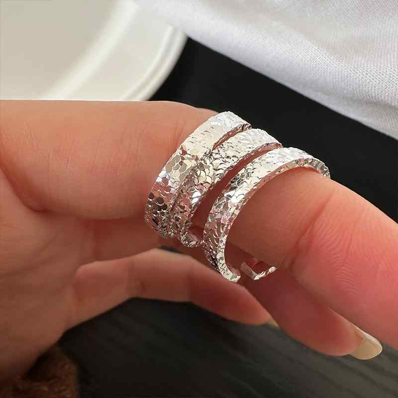 ・素材: シルバー・純度: 925シルバー・色: シルバー・加工: メッキ・対象: 女性用・デザイン: 不規則・スタイル: ファッションOL・重量: 2.5g