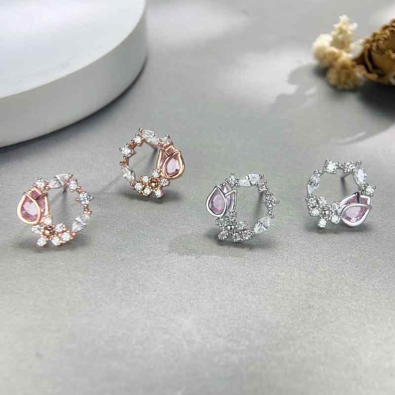 ・素材: 925シルバー・加工: ジルコン石留め・形状: 花モチーフ・カラー: ホワイトゴールド、ローズゴールド・流行要素: チューリップ、花、麦穂・スタイル: ライトラグジュアリー・対象: 女性