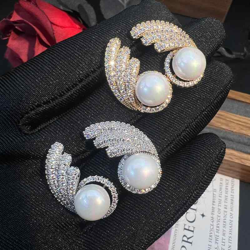 ・素材: 銅・形状: 幾何型・加工: メッキ・色: シルバー,ゴールド・デザイン要素: 三角形・スタイル: レトロ・対象: 女性