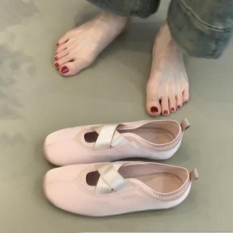 ・つま先形状: ラウンドトゥ・シューズアッパー素材: 合成皮革・革質特徴: ソフトレザー・対象性別: 女性・ヒール高: 低ヒール(1-3cm)・パターン: ソリッドカラー・色: ピンク,アプリコット・サイズ: 35,36,37,38,39,...