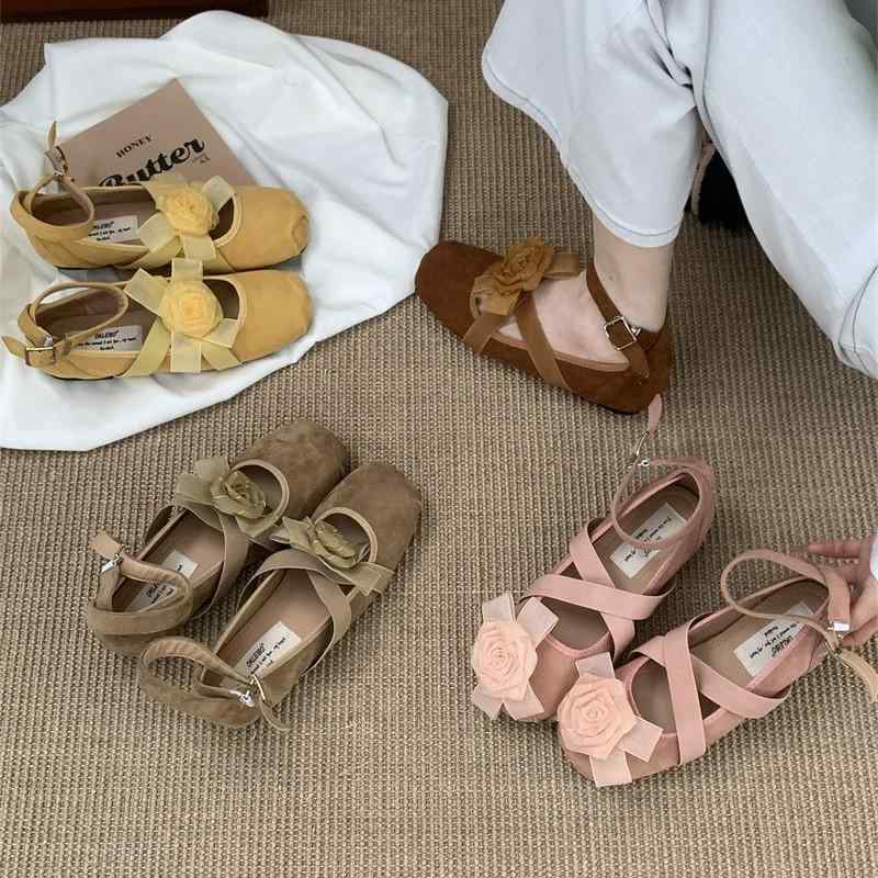 ・対象性別: 女性・シューズアッパー素材: スエード・ヒール高: 3cm未満・パターン: ソリッド・色: ピンク,イエロー,カーキ,ブラウン・サイズ: 35,36,37,38,39・ライニング素材: マイクロファイバー・ヒール形状: フラッ...