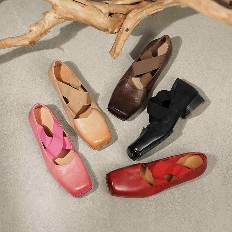 ・トゥ形状: スクエア・アッパー素材: 馬革・スタイル: レトロ・性別: 女性・ヒール高: 3cm未満・柄: 無地・色: アンズ,ブラック,ピンク,ブラウン,レッド・サイズ: 34,35,36,37,38,39・ソール素材: 牛筋底・ライニ...