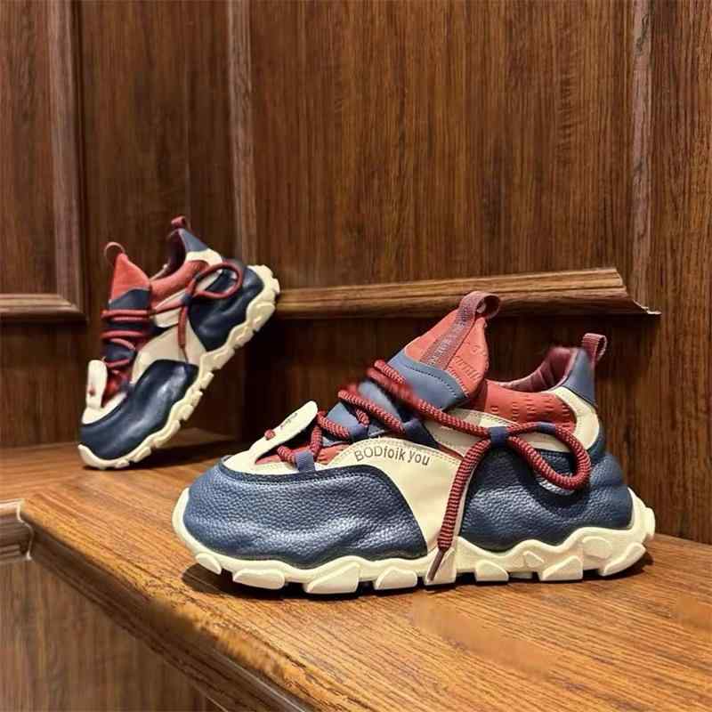 ・開口部: 浅口 (7cm以下)・対象性別: メンズ・パターン: 単色・アッパー素材: 合成皮革・トゥ形状: ラウンドトゥ・ヒール高: 3-5cm・機能: 身長増強・スタイル: ビジネスカジュアル・アウトソール素材: ゴム・ヒール形状: 厚...