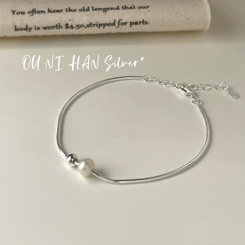 ・素材: 925銀・加工: 電鍍・性別: 女性・形状: 幾何型・色: 銀色・流行要素: 真珠,自然・スタイル: 韓国風・スタイル分類: 清新甘美・カテゴリ: 手飾り