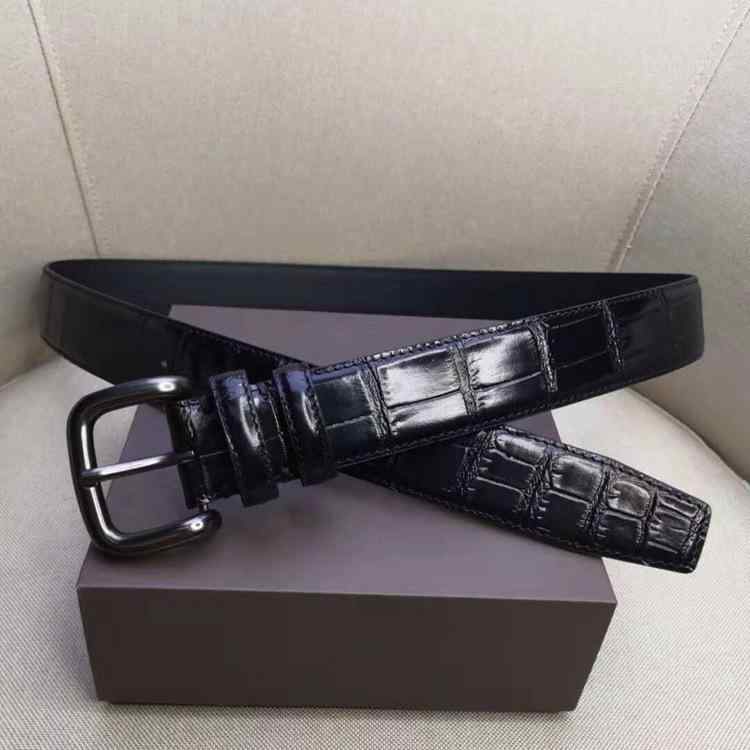 ・素材: 本革・皮質: ヘッドレイヤー牛革・バックル素材: 銅・留め方: ピン留め・カラー: ブラック・幅: 2-4cm・長さ: 100cm,105cm,110cm,115cm,120cm,125cm・スタイル: ビジネス・加工: メッキ