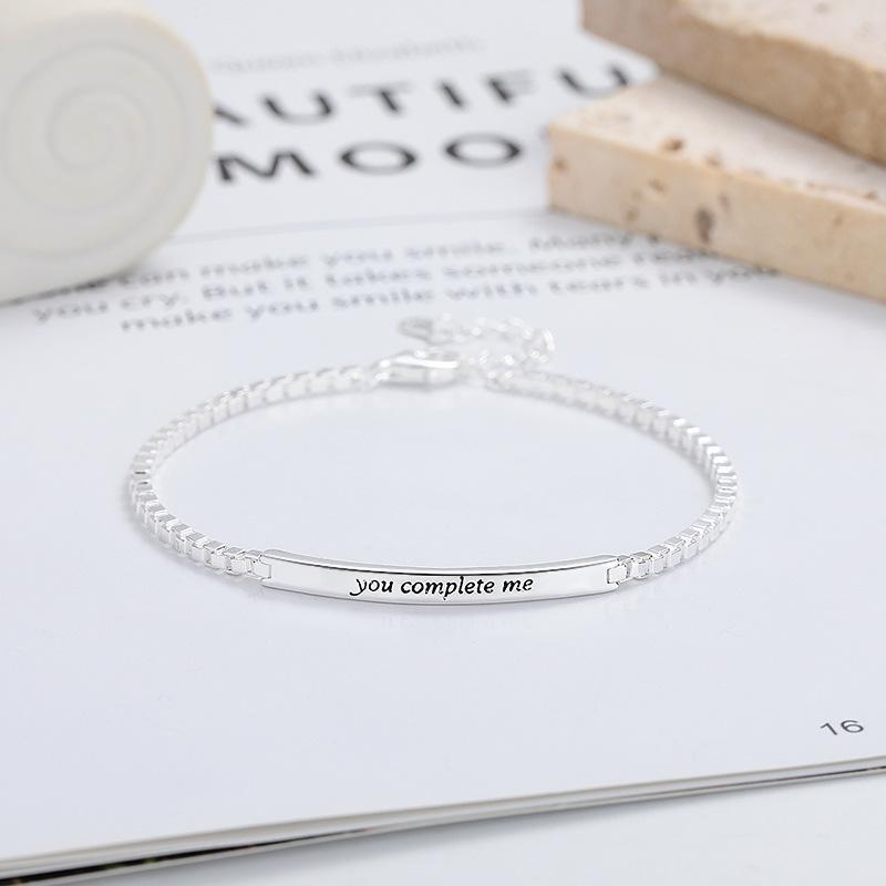 ・素材: シルバー・加工: 電鍍・形状: 幾何型・純度: 925シルバー・重量: 約4.7g・流行要素: 英語文字・スタイル: 韓国スタイル・スタイル分類: 清新甜美・製品カテゴリ: 手飾り・対象: 女性