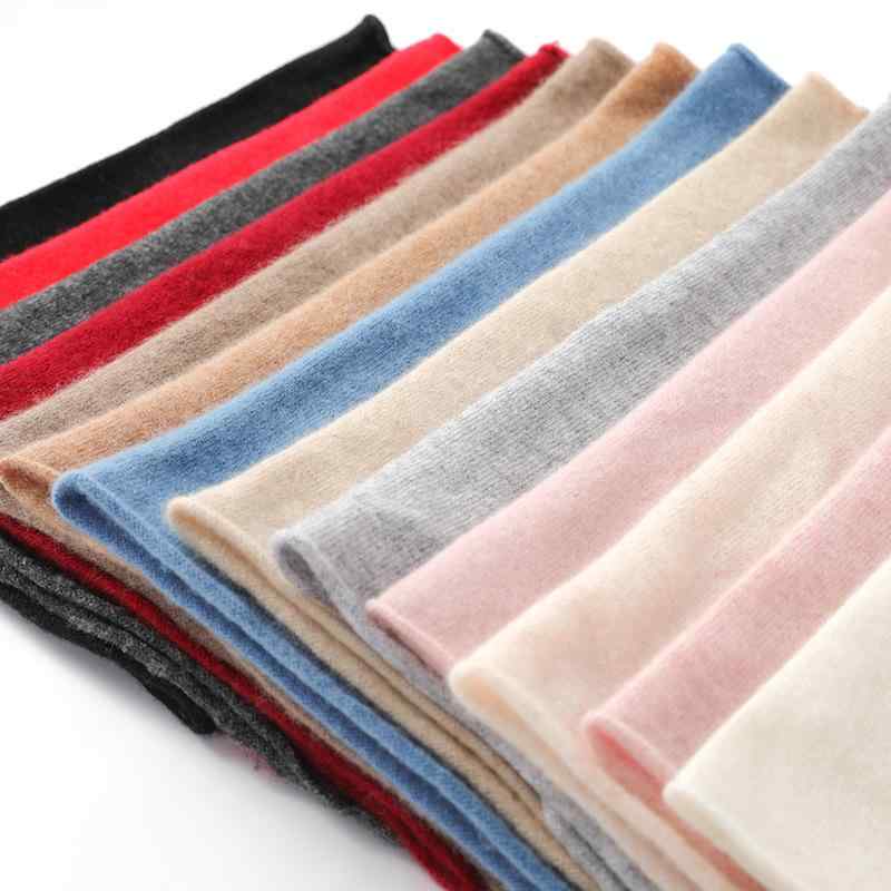 ・性別: ユニセックス・素材: ウール・成分: ウール96%以上・色: レッド,ホワイト,ベージュ,ブルー,ピンク,キャメル,グレー,ダークグレー,ダークキャメル,ライトキャメル・長さ: 46-23cm・幅: 23cm・編み方: 平編み・パ...