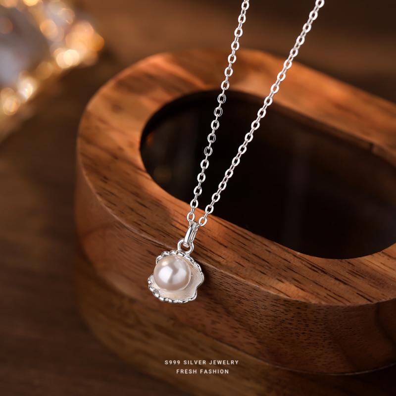 ・素材: イミテーションパール・加工: パールインレイ・形状: 幾何型・チェーン: O字チェーン・ペンダント素材: シルバー999・長さ: 41cm-50cm・流行要素: パール・スタイル: ライトラグジュアリー・重量: 約2.45g・スタ...