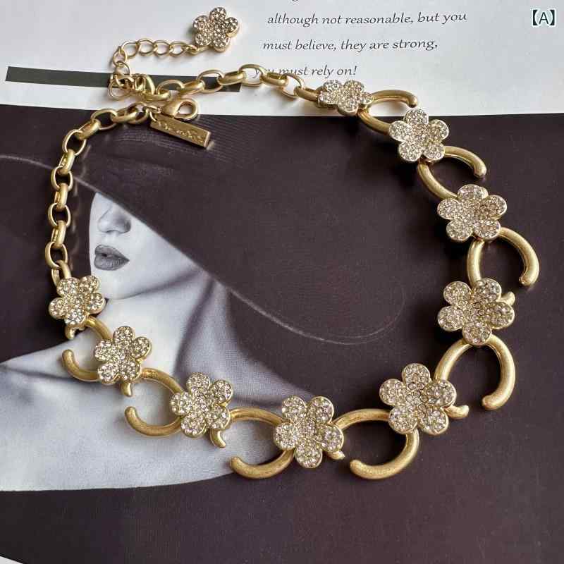 ・素材: アロイ・加工: ストーンセット・デザイン: 花モチーフ・チェーンスタイル: スタンダードチェーン・ペンダント素材: アロイ・色: ホワイト,マルチカラー,グラデーションブルー,グラデーションピンク,グラデーションレッド,単色・トレ...