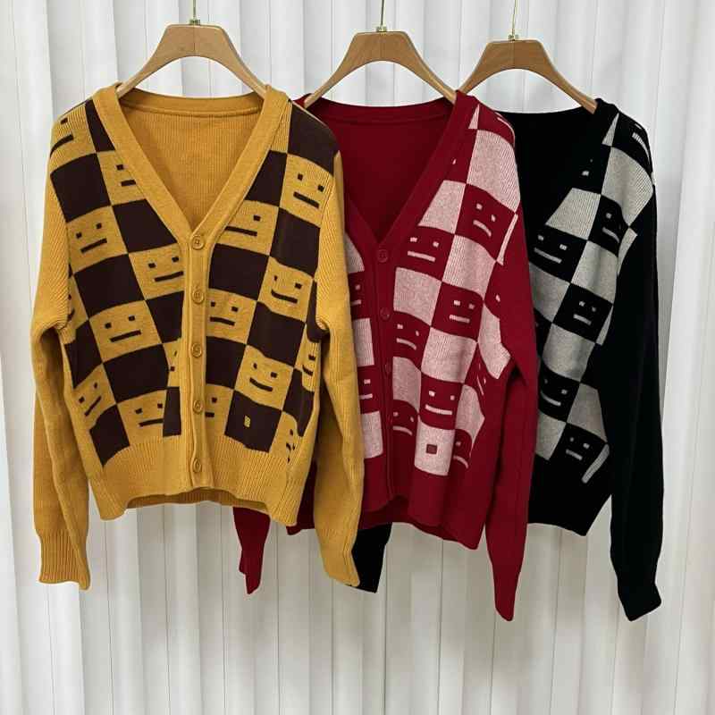 ・素材: ウール・ウール含有率: 30-50%・柄: チェック・組み合わせ: 単品・スタイル: カーディガン・フィット: ルーズ・袖型: 通常・襟型: ポロカラー・袖丈: 長袖・加工: ニット・色: イエロー、レッド、ブラック・サイズ: X...