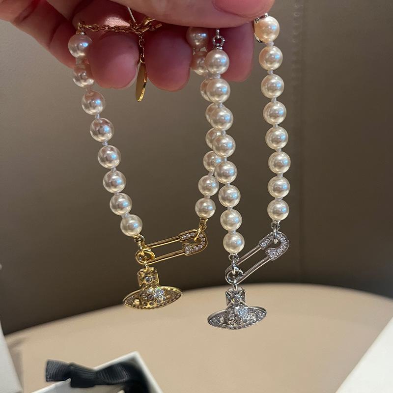 ・素材: メッキ金・加工: メッキ・スタイル: 男女兼用・色: 銀色,金色・デザイン: クリップ・スタイル分類: ネット有名風,個性トレンド・カテゴリ: 手飾り・適用対象: 男女兼用・流行要素: 形状パターン