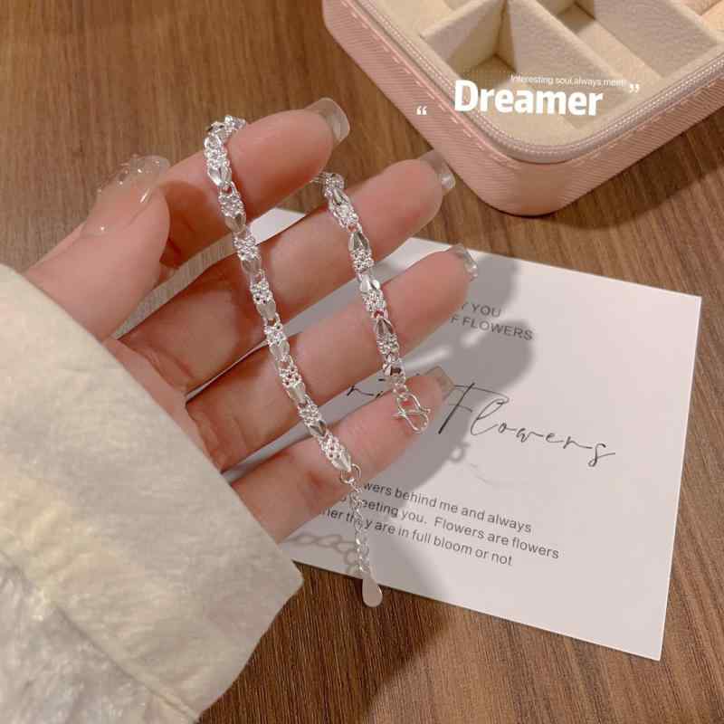 ・素材: シルバー・加工: メッキ・スタイル: 女性用・形状: 動物/生肖・純度: 925シルバー・流行要素: 花びら・スタイル分類: ファッション通勤・カテゴリ: 手飾り