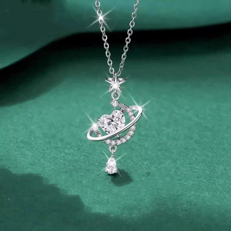 ・素材: シルバー・加工: メッキ・形状: 星形・チェーンスタイル: クロスチェーン・ペンダント素材: 925シルバー・長さ: 41cm-50cm・色: ホワイトゴールド・純度: 925・デザイン要素: 月、星・スタイル: シンプル・重量:...