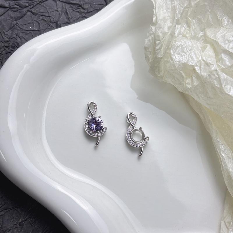 ・素材: シルバー・形状: 幾何型・加工: 精工・スタイル: 自然