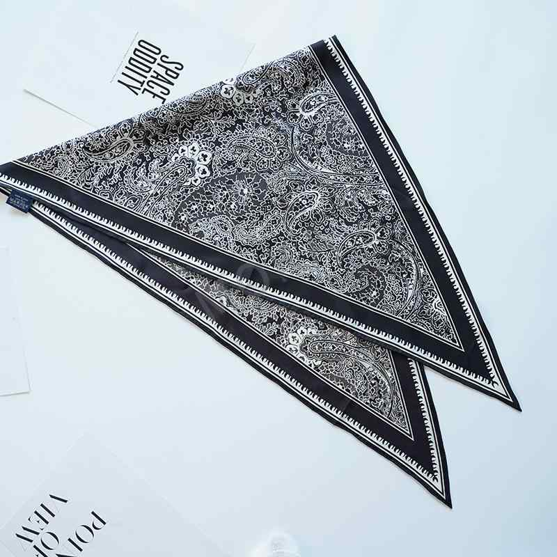 ・色: ピーチ・長さ: F(84cm×130cm)・織り方: ツイル・デザイン要素: 非対称・タイプ: 三角スカーフ・素材: シルク・スタイル分類: ファッション通勤・加工: プリント・サイズ: 50cm×50cm・流行要素分類: 形状/パターン