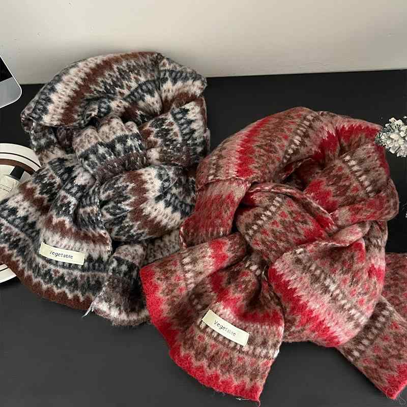 ・編み方: 経編・流行要素: 無限記号・機能: 保温・款式: 普通長・カラー: ブラウン,ダークレッド,ブラック&amp;ホワイト,ピンク&amp;グリーン・長さ: 175cm以上・主素材含有率: 96%以上・スタイル: ベーシック,エレガ...