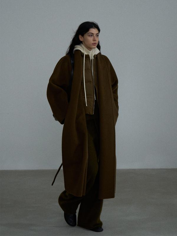 ・素材: ウール・柄: 無地・厚み: 中厚・シルエット: スタンダード・着丈: ロング・襟型: ノーカラー・袖丈: 長袖・加工: ステッチ・色: ブラウン・サイズ: フリーサイズ・スタイル: 通勤・素材含有率: 95%以上・対象年齢: 成人...