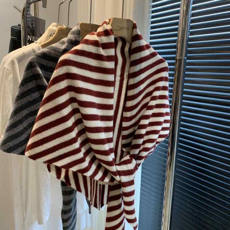 ・編み方: 経編・タイプ: 三角巾・色: グレー,ベージュ,ワインレッド,ブラック,黒白ストライプ,グレーストライプ,ワインレッドストライプ・サイズ: 174×72cm・主素材: ウール100%・スタイル: ビジネス,ベーシック,シンプル,...