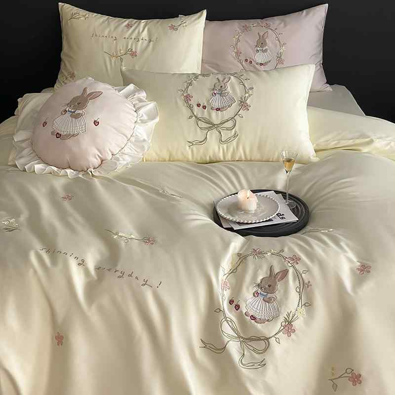 ・素材: 長繊維綿・糸数: 100番手・染色加工: 活性印染・織り加工: 刺繍・重量: 3000g以上-3500g未満・パターン: 卡通アニメ・スタイル: ベッドシーツ式・柄: 小森-ピンク,小森-ブルー,萌ウサギガーデン-ピンク,萌ウサギ...